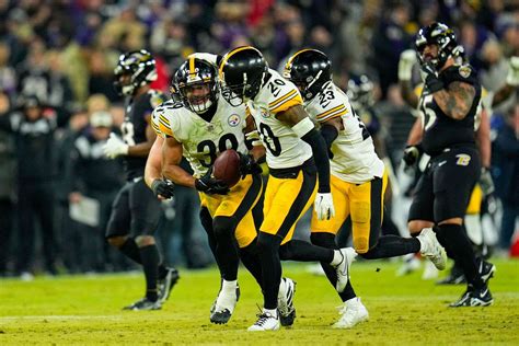 Steelers Still Alive After Last Minute 16 13 Win Over Ravens Butler Eagle