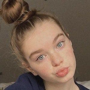Summer H Howell Edad Familia Biografía Famous Birthdays