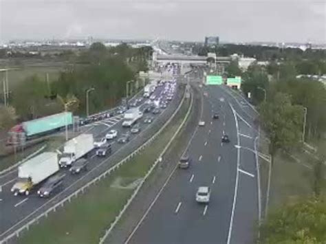 Traffic Builds On Staten Island Expressway Brooklyn Bound Delays On