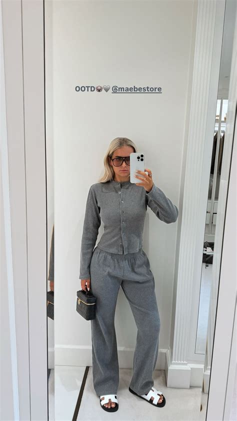 Molly Mae Hague S Feet