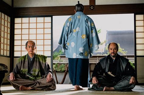 大河ドラマ「どうする家康」第44話。（左から）榊原康政（小平太）（杉野遥亮）徳川家康（松本潤）本多忠勝（平八郎）（山田裕貴）（c）nhk