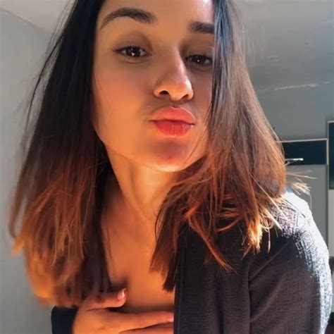 Maria Gabriela (@marrygabrielaaa) • Threads, Say more