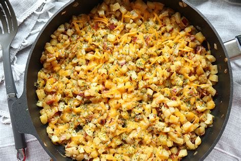 The Best Skillet Potatoes With Cheese And Bacon Real Life Dinner
