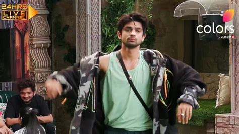 Bigg Boss 17 Munawar Ko Ayesha Se Protect Kar Rahe Hain Abhishek