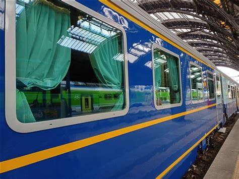 I Treni Delle Vacanze FS Treni Turistici Italiani Mondo Ferroviario Viaggi