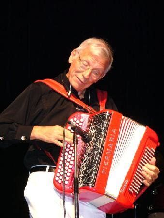 BIOS Of Beautiful Music Musicians MAURICE LARCANGE