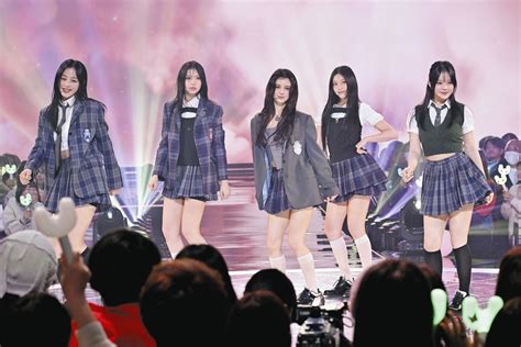 Newjeans、滑り込み初紅白でスペシャルメドレー 「このような特別な機会をいただけて光栄」：中日スポーツ・東京中日スポーツ