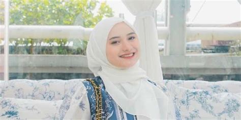 5 Potret Hotd Nadzira Shafa Istri Mendiang Ameer Azzikra Id