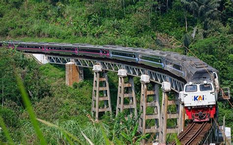 Argo Wilis Turangga Dan Parahyangan Gunakan Rangkaian Baru Kelas Garasi