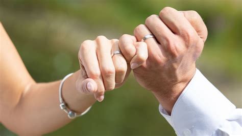 What Is A Promise Ring Meaning DiamondNet