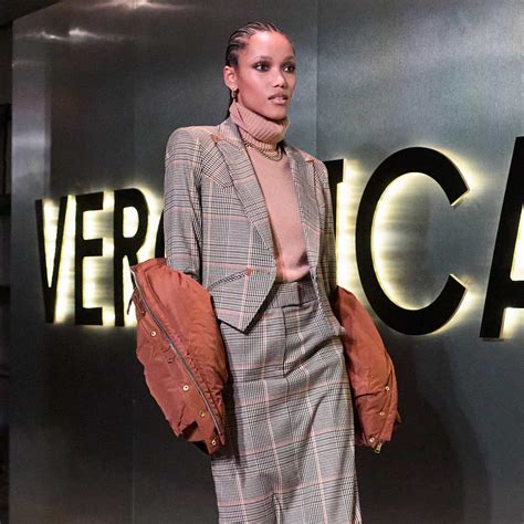 Veronica Beard - NYFW Fall Winter 2023