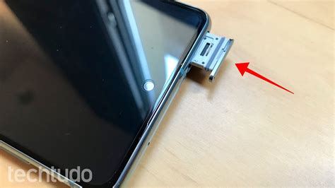 Galaxy S FE como colocar chip e cartão microSD