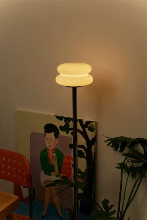 모닥불 닮은 빛 2030 감성 자극했다다시 부활한 백열전구 비크닉 중앙일보