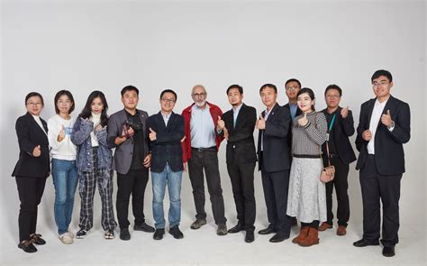 国际设计理事会主席大卫·格罗斯曼赴清华艺科院参观调研 清华青岛艺术与科学创新研究院