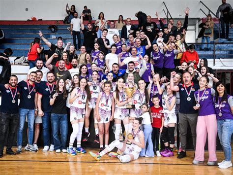 ЗЛАТНА НИНА ОШ Слободан Секулић