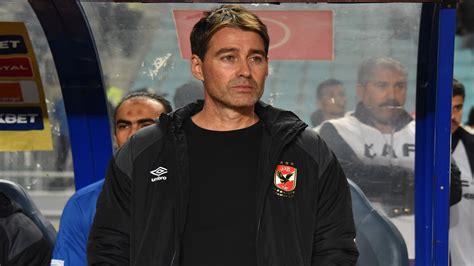 الأهلي المصري يبدأ مفاوضات تجديد عقد مدربه السويسري