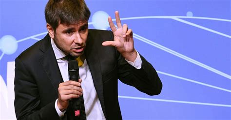 Di Battista è scettico per il nuovo governo Pd partito garante di