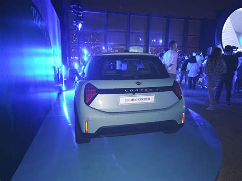 2024北京车展：全新mini Cooper纯电家族开启预售 手机新浪汽车