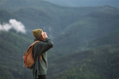 Cinco destinos ideales para viajar solo según la IA uno es colombiano