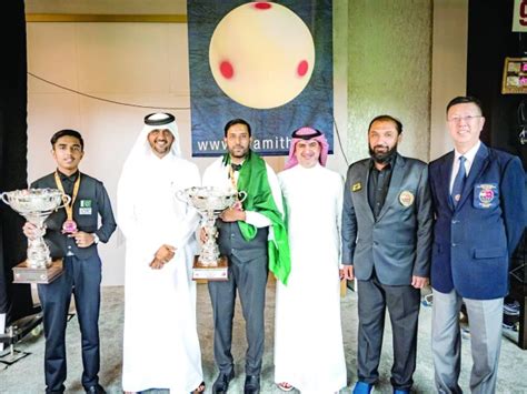 Pakistan S Hasnain Akhtar First From Left And Muhammad Asif Third From Left Hold Their U17 And