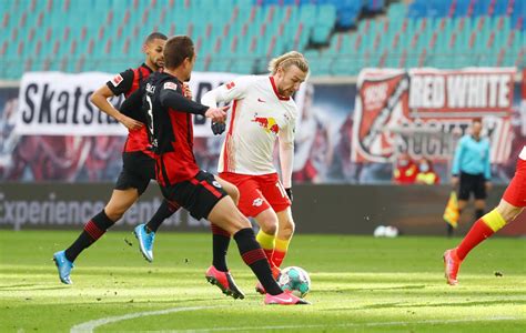 Rückschlag Im Titelkampf Leipzig Verspielt Sieg Gegen Frankfurt Sky