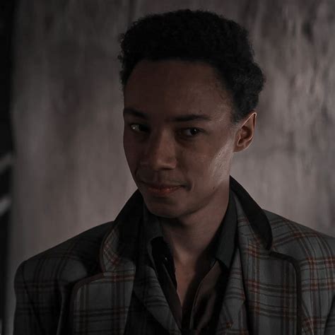 Jesper Fahey Icon ⊹ ⋆ ﾟ Six Of Crows Characters Shadow Rafal