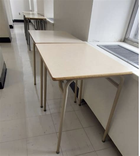 Tables De Travail Gestion Des Biens Excédentaires