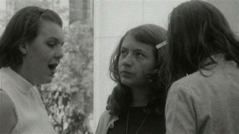 Filles Au Pair Dans Les Années 80 Rtsch Tell Quel