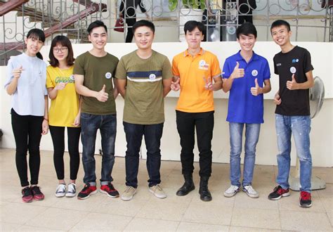 Bế giảng khóa học trải nghiệm lập trình robot Trường Đại học Công nghệ ĐHQGHN Univeristy of
