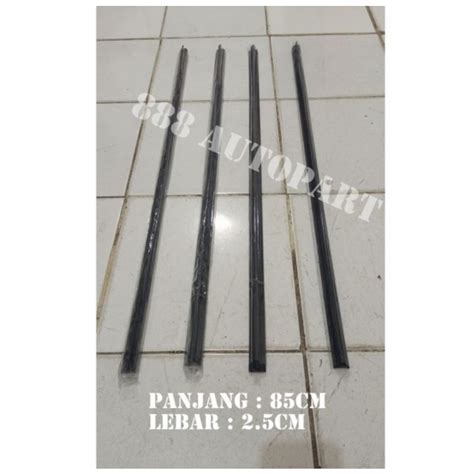 Jual Karet Pelipit Karet Kaca Luar Mobil Universal P 85CM L 2 5CM