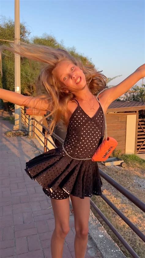 Posted By Iuliia Kikava фриланс модель Iuliia Kikava Часики идут