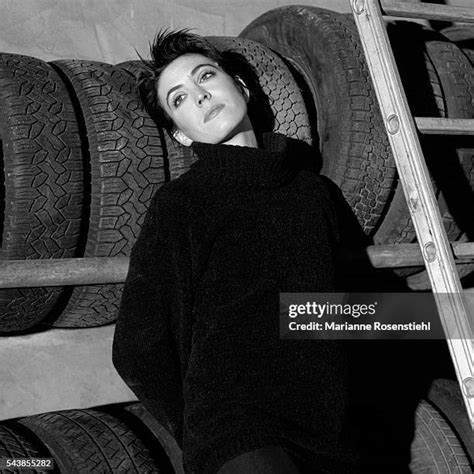 Jil Caplan Photos And Premium High Res Pictures Getty Images