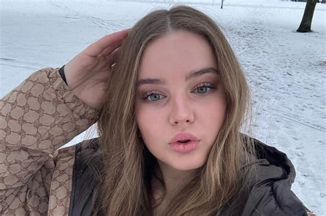 Kā Tagad Dzīvo Eksprezidenta Gunta Ulmaņa “mazā Meitiņa” Gunvila