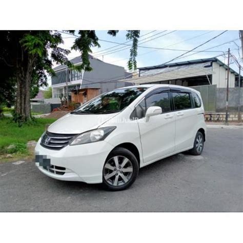 Mobil Honda Freed E Psd Matic 2011 Bekas Mesin Kering Normal Di
