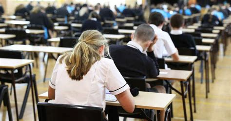 10 клас Інформатика Практична робота №6 „Створення та оформлення роботи зі створенням