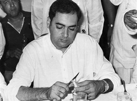 पूर्व पीएम राजीव गांधी की 74वीं जयंती सोनिया राहुल सहित कई नेताओं ने