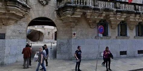 Seis Años De Cárcel Para El Millonario Salman Behbehani Por Aterrizar En Jet A Ibiza Cargado