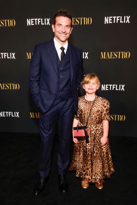 Bradley Cooper And Daughter Lea 7 Twin In Matching Green Jackets At