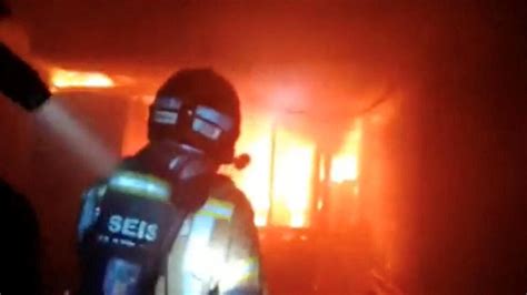 Al Menos 13 Muertos Tras El Incendio De Varias Discotecas En Murcia España