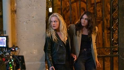 The Veil Star Elisabeth Moss On Series Premiere Imogens Smoking