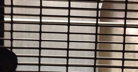 This Grating At My Work Is An Optical Illusion Imgur