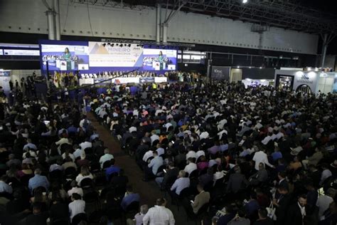 Abertura do 38º Congresso Mineiro de Municípios é marcada pelo reforço