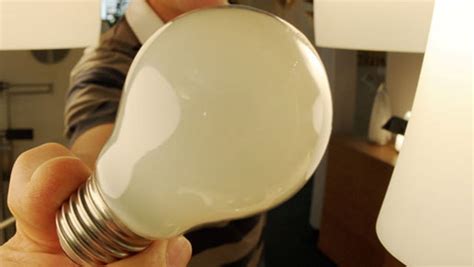 Gestürzter Rentner funkt SOS mit Zimmerlampe News Nordbayerischer