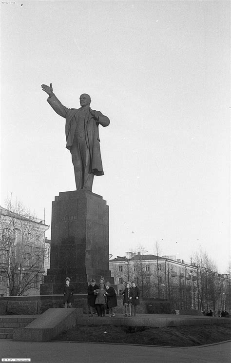 1961 Апрель в Иркутске на снимках Александра Георгиевича Васильева