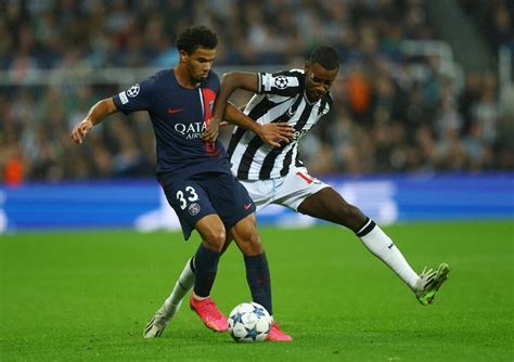Psg Warren Zaïre Emery Plus Jeune Joueur à Délivrer Une Passe
