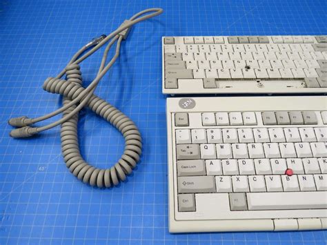 1997 Ibm Model M4 1 Keyboard With Trackpoint 84h8470 18 Jul 1997 And External Numpad 84h8537