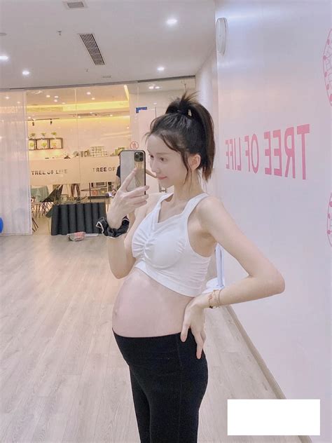 Cute Pregnant Chinese Girl By Xaqara12 On Deviantart