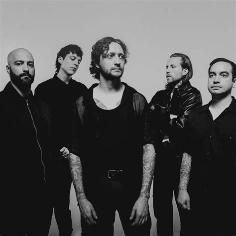 Erra、1年振りの新曲「pale Iris」のミュージックビデオを公開 Riff Cult