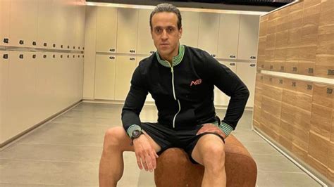 Iran Charges Former Bayern Munich Player Ali Karimi Over Support For Protests