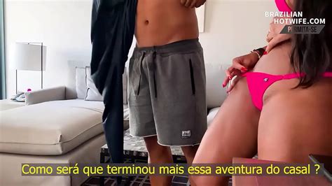 Esposa Safada De Fio Dental Na Piscina Do Hotel